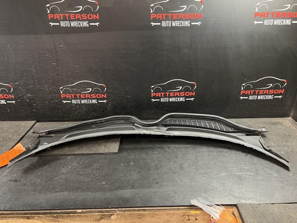 2003-2008 BMW Z4 COWL VENT WINDSHIELD WIPER SCREEN TRIM PANEL COVER ...
