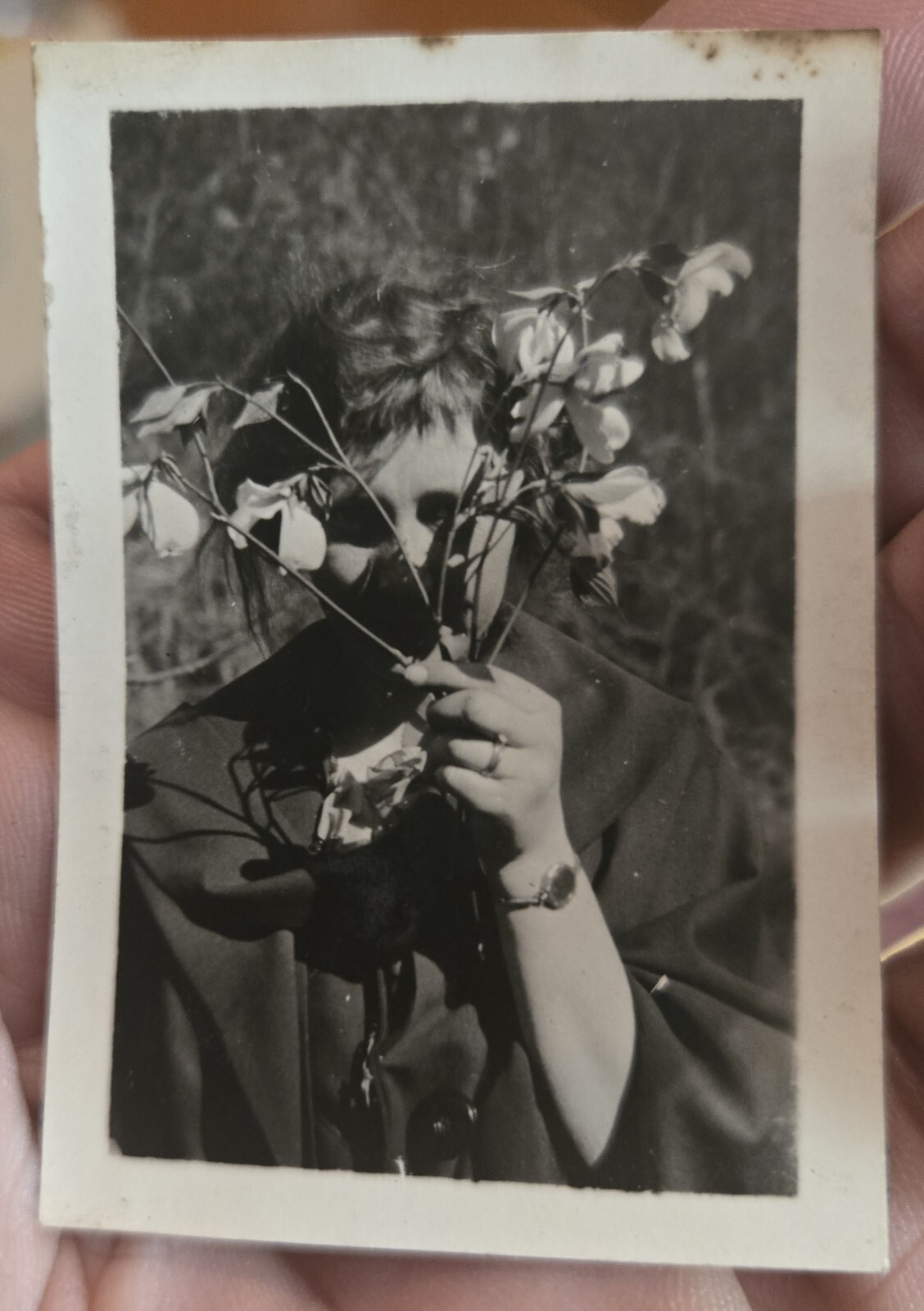 Vtg Snapshot - Unusual- Woman w Wilted Flowers over Face 1915-1920 | eBay