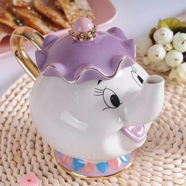 Disney Mrs. Potts Teapot & Chip Tea Cup Set beauty and the Beast ...