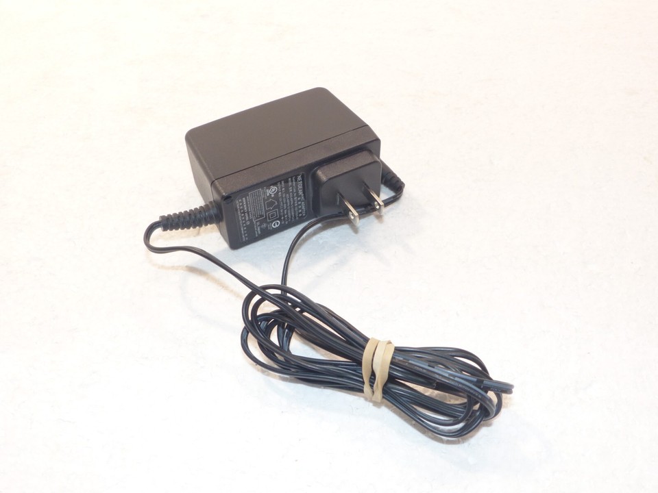 NETGEAR Nighthawk CM2050V DOCSIS 3.1 Multi-Gig Voice Cable Modem w ...