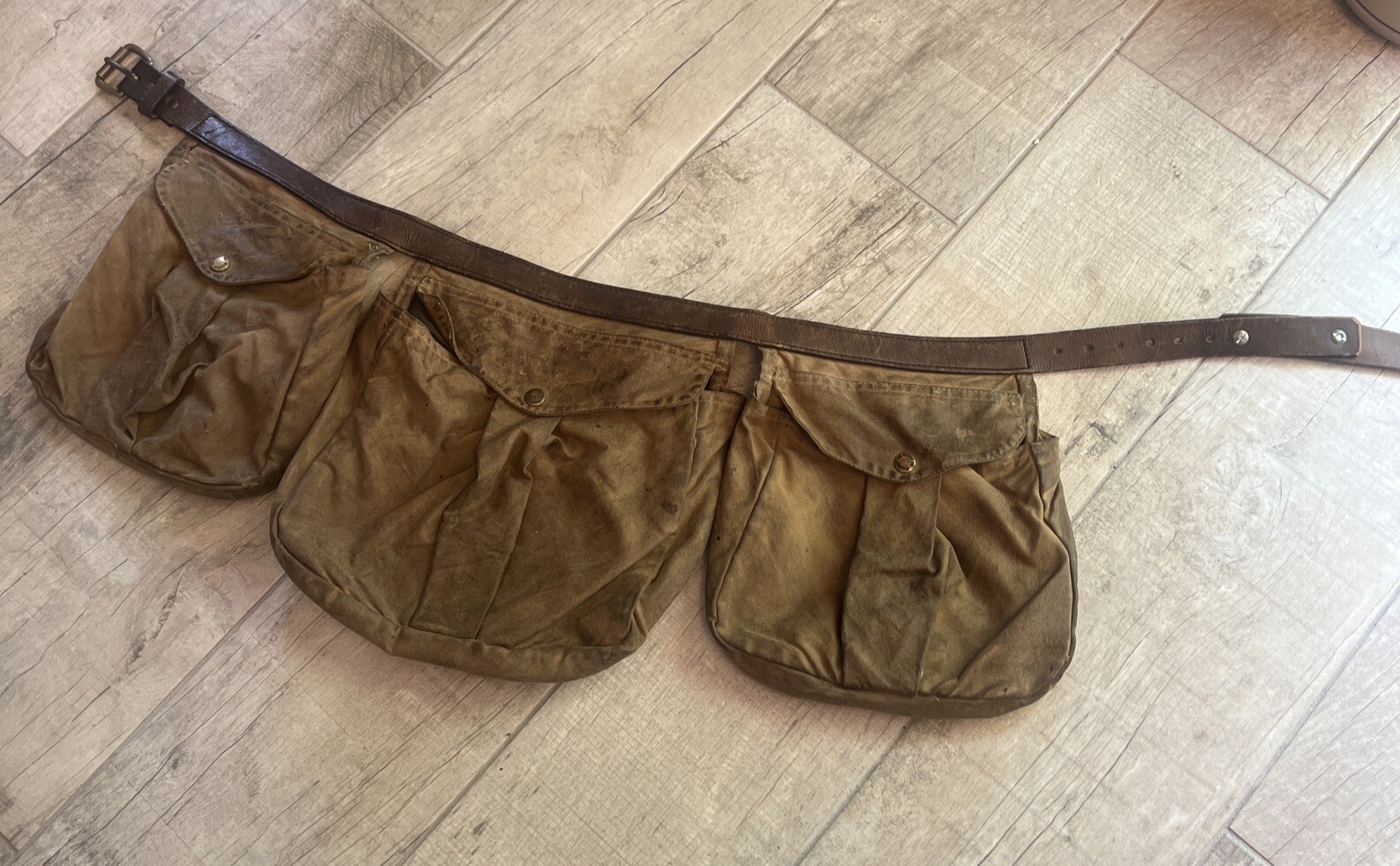 Vintage CC Filson Mens Large Belt Waxed Canvas Hunting Shooting bag | eBay