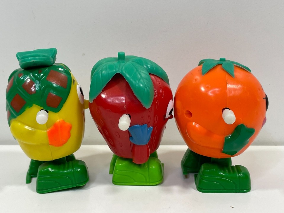Lot of 3 Vintage 90s Wind Up Toy Fruits Pineapple Strawberry Orange ...