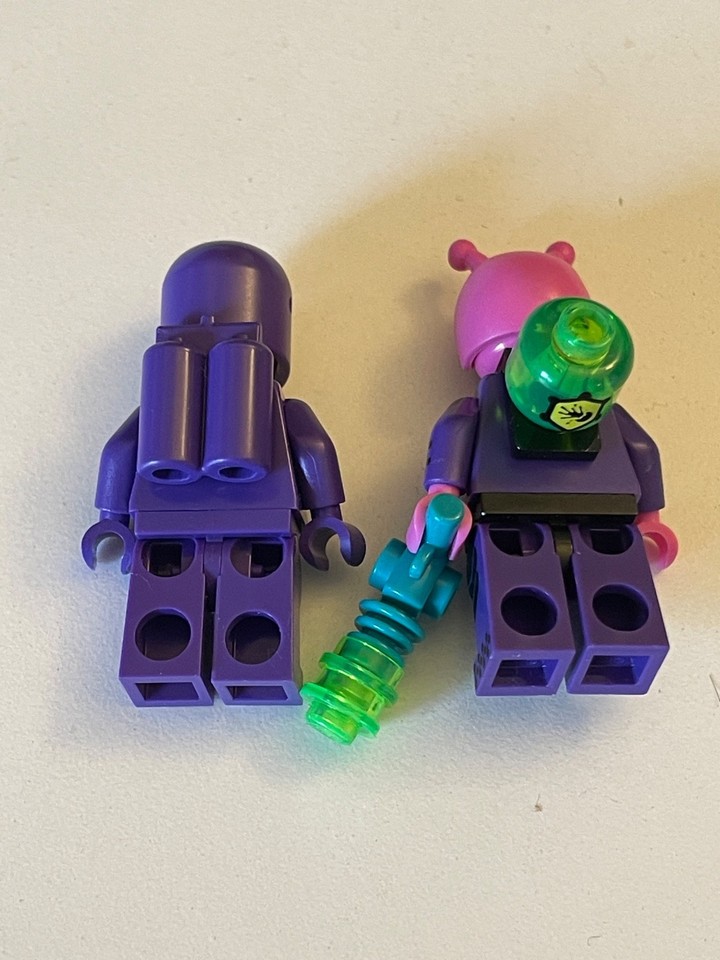 New Lego Purple Spaceman + Series 22 Space Creature Blank Torso | eBay