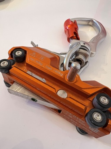 Honeywell Soll Body Control I GlideLoc Fall Arrester 27441 (GOOD ...