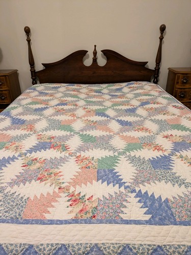 ARCH QUILTS Beautiful Vintage Hand Made Triangle Design Cotton 80” x 64 ...
