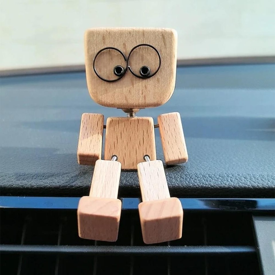 Shaking Wooden Man Figurine - DIY Shaking Feet Nerdy Doll Gifts Desktop ...