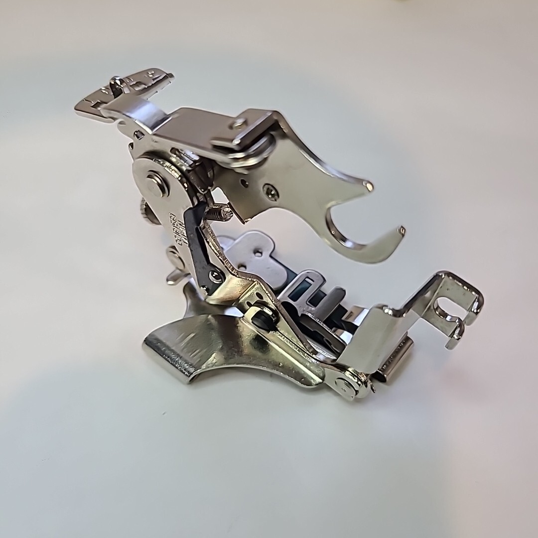 Vintage SINGER 161561 Slant Shank Ruffler Sewing Machine Attachment for ...