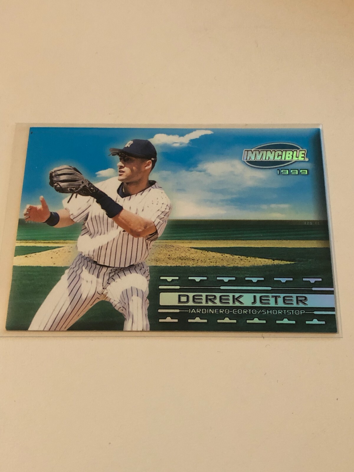 1999 Pacific Invincible Derek Jeter Fielding VAR card #12a New York ...