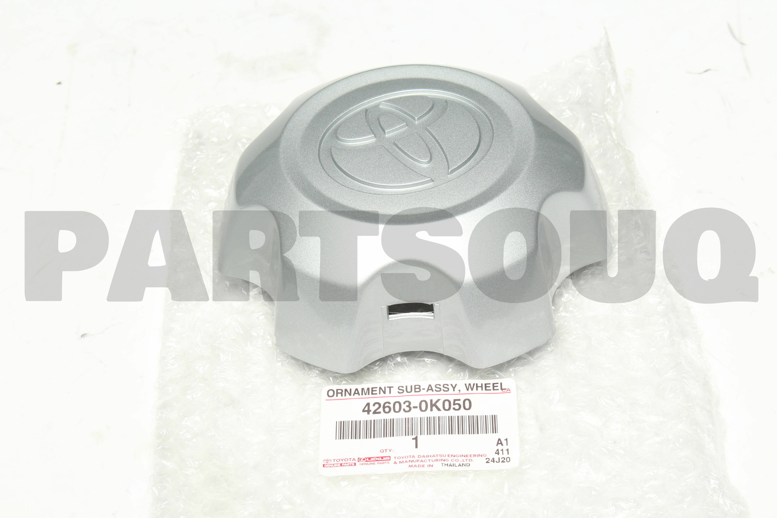 426030K050 Genuine Toyota ORNAMENT SUB-ASSY, WHEEL HUB 42603-0K050 | eBay