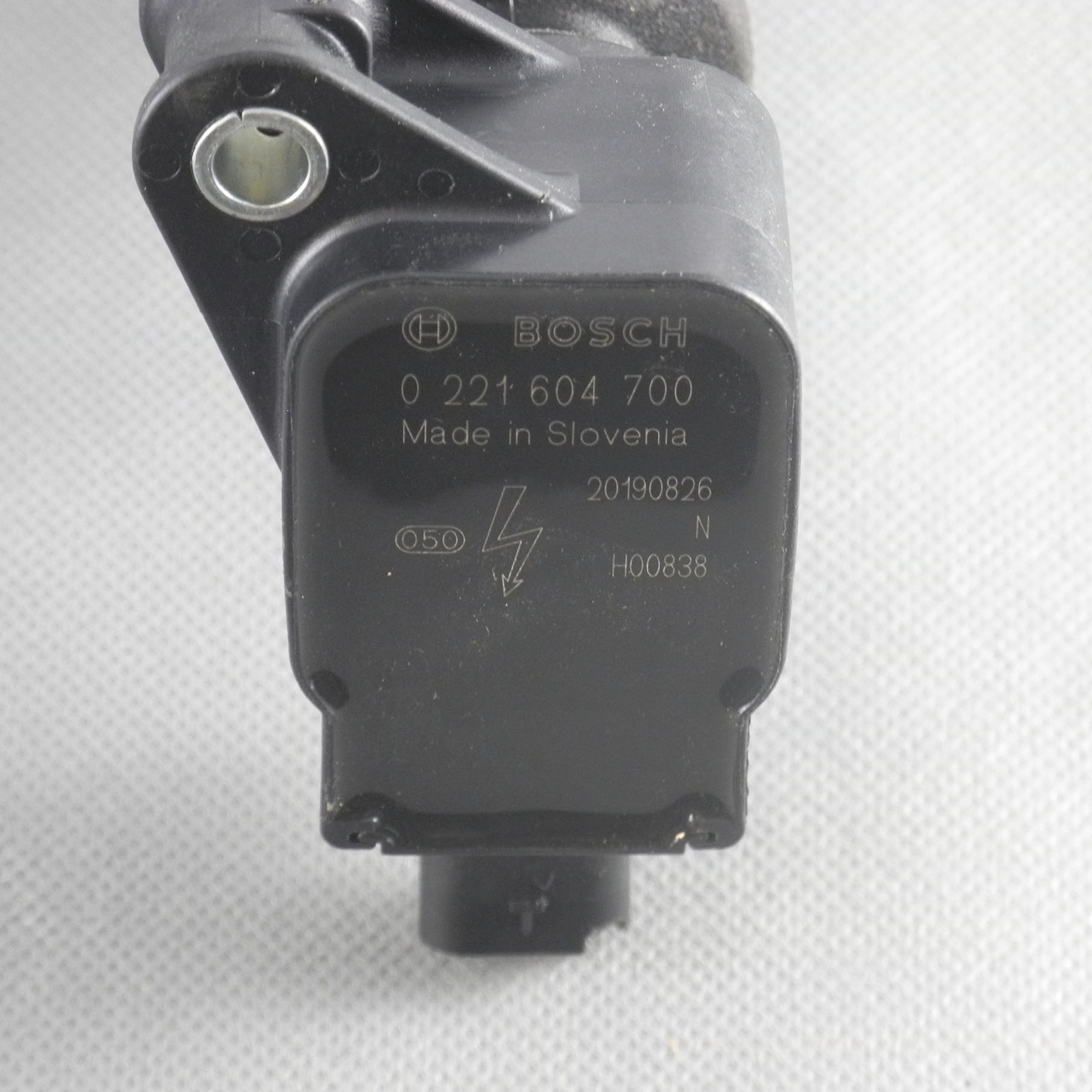 For Ford Explorer Lincoln Jaguar Land Rover 0221604700 Bosch OEM ...