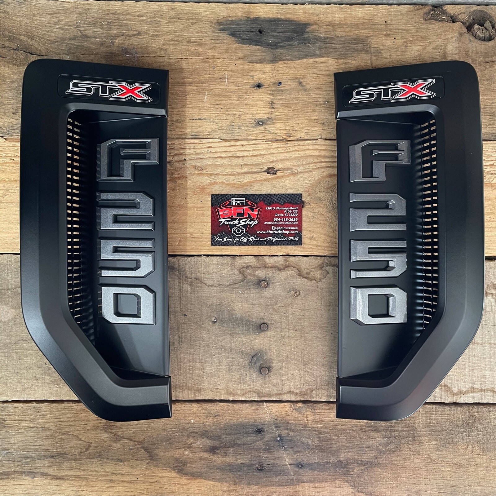 OEM 2017-2022 Ford SuperDuty Custom Painted Fender Vent Emblem - F250 ...