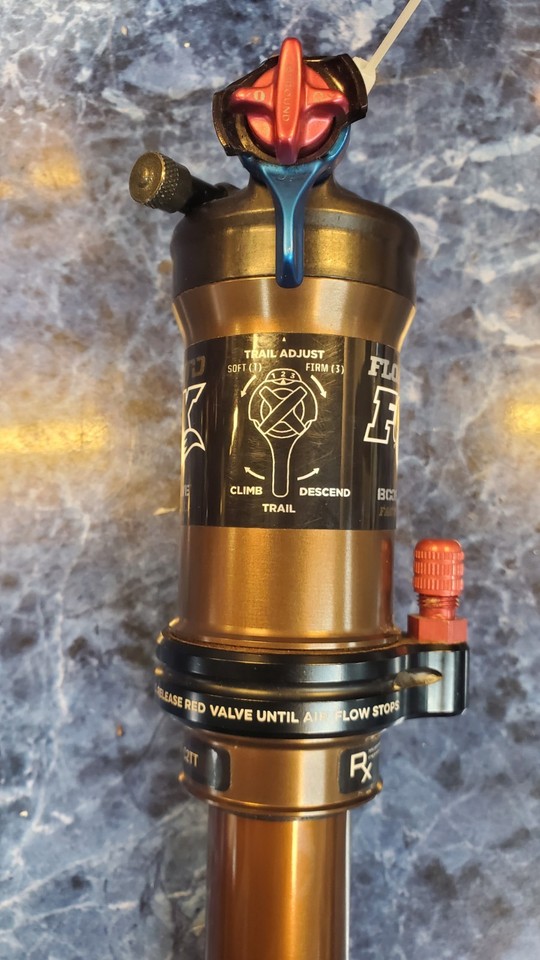 Fox Float CTD Rear Shock with Yoke For 29'er Stumpjumper FSR comp. Tune ...