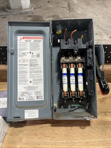 SQUARE D H361 30 AMP 600 VOLT 3 POLE SAFETY SWITCH | eBay