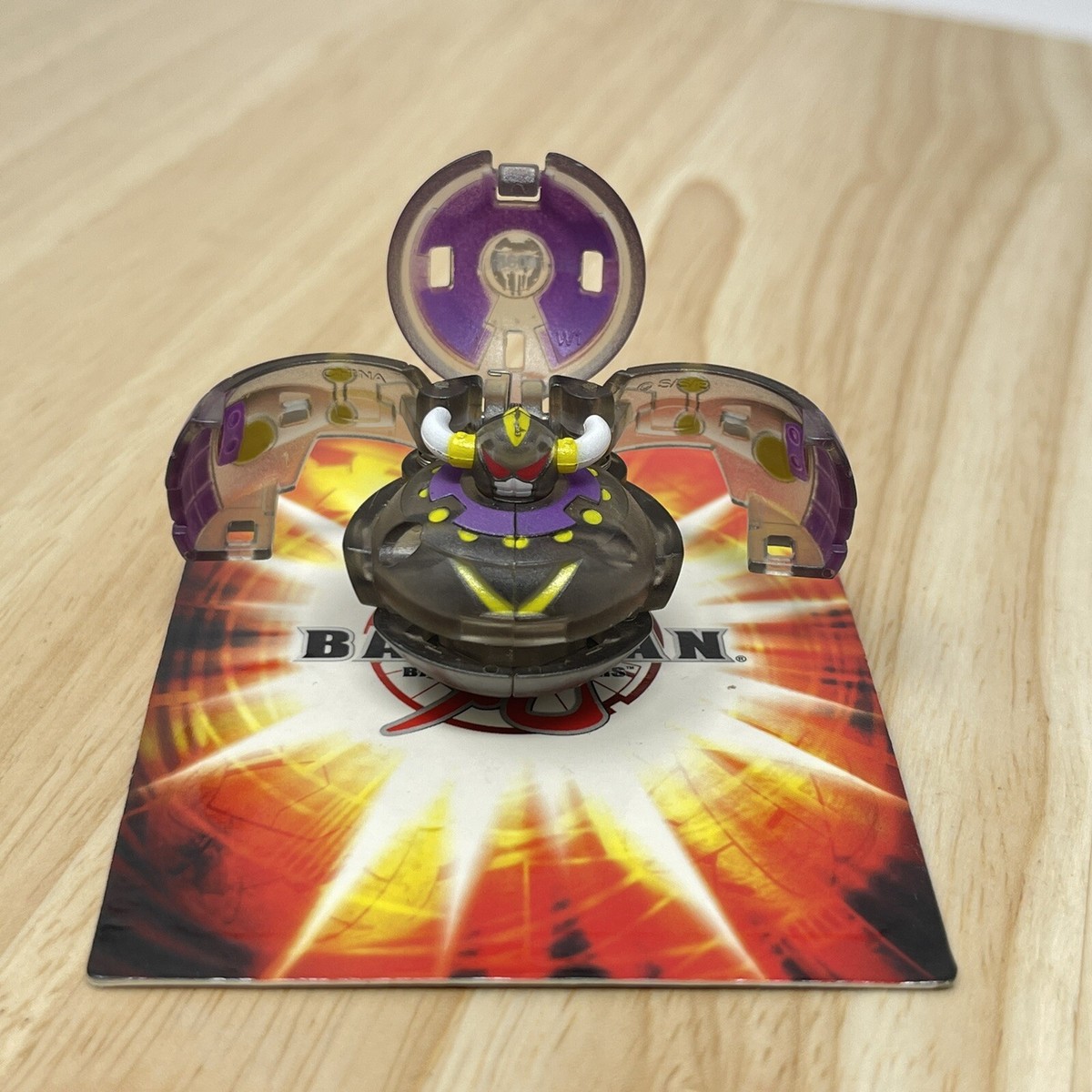 Bakugan Shadow Vulcan