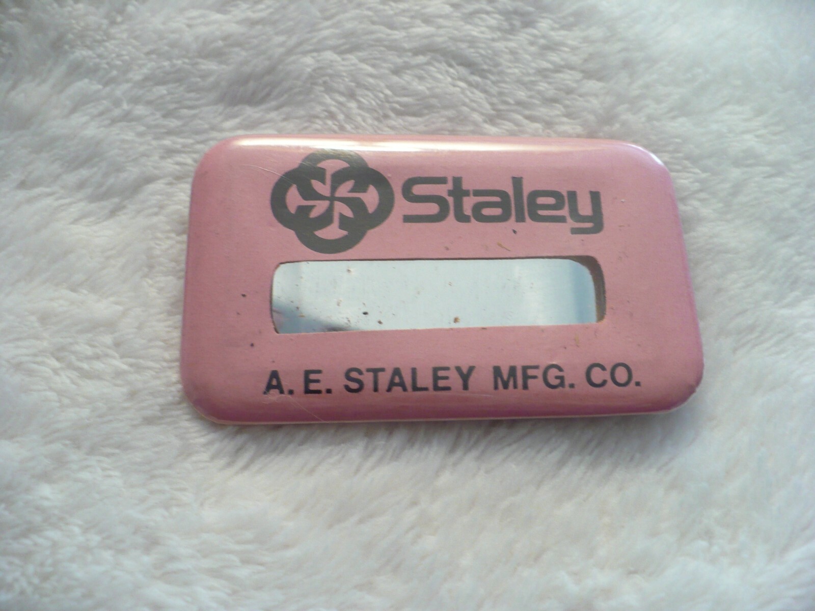 RR- VINTAGE AE STALEY MFG CO (PINK) PIN BADGE #35606 (REAL NICE!!) | eBay