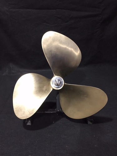 Nakashima Propeller Company 17" Diameter x 16 Pitch Right Hand 3 Blade ...