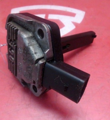 2005-2008 AUDI A3 8PA SPORTBACK OEM ENGINE MOTOR OIL LEVEL SENSOR UNIT ...