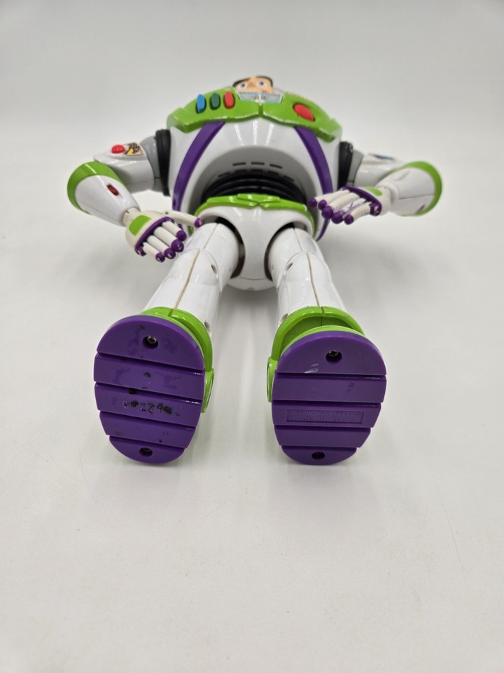Toy Story Thinkway Toys Power Up Buzz Lightyear Talking 12" Action ...