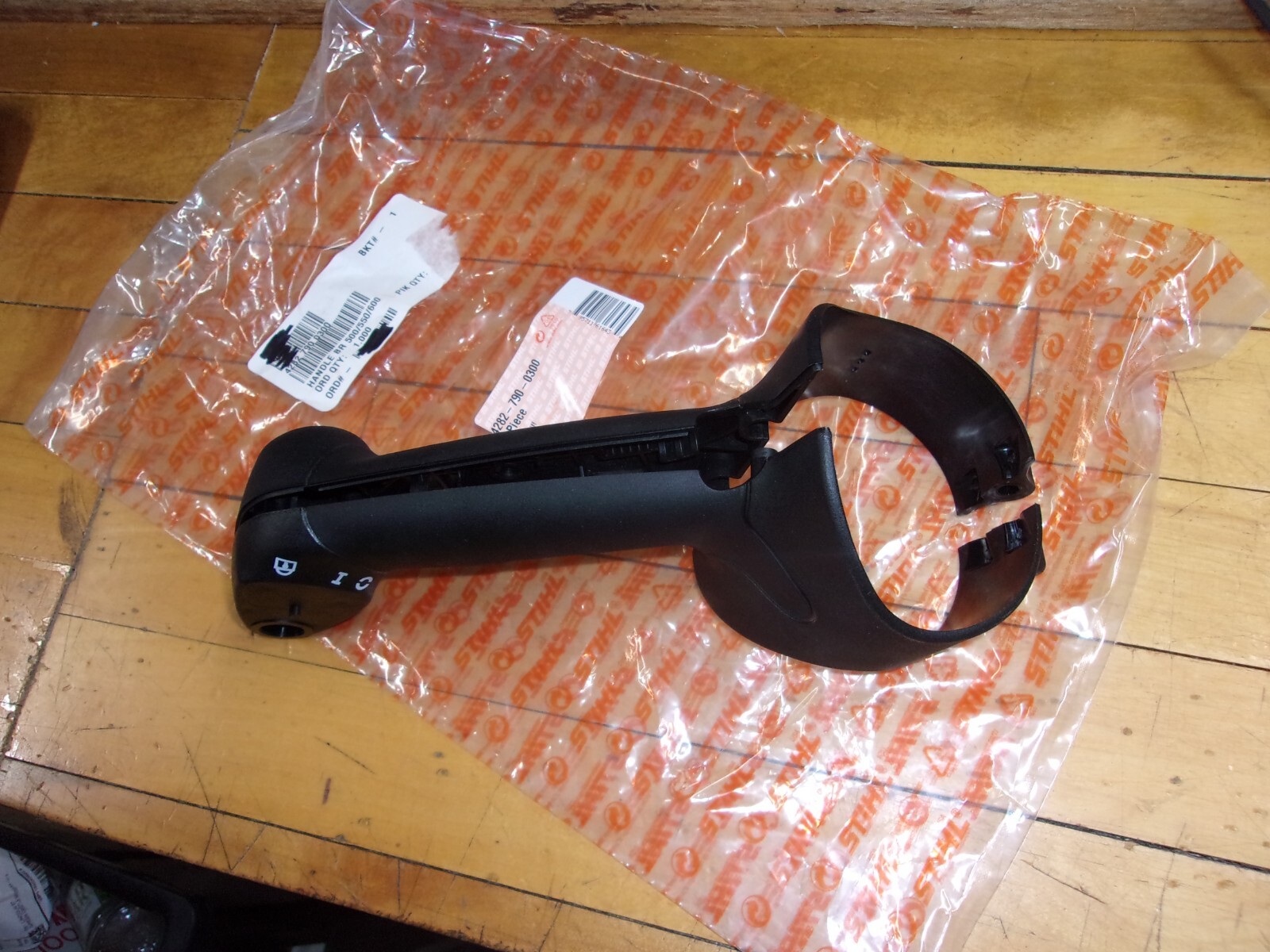 Stihl OEM BP Blower Clam Shell Handle Grip BR 500 550 600 4282-790-0300 ...