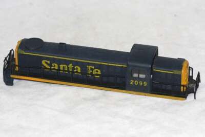 AHM / Model Power HO Scale Santa Fe RS-2 locomotive shell #2099 | eBay