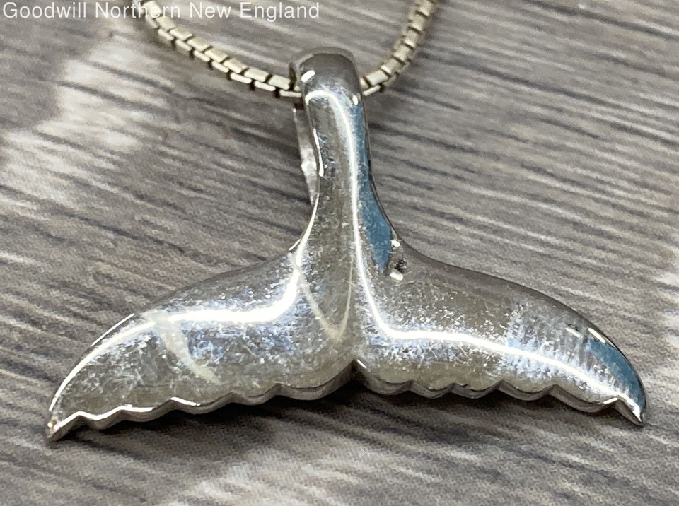 Sterling Silver Wyland Foundation Whale Dolphin Tail Box Chain Necklace ...