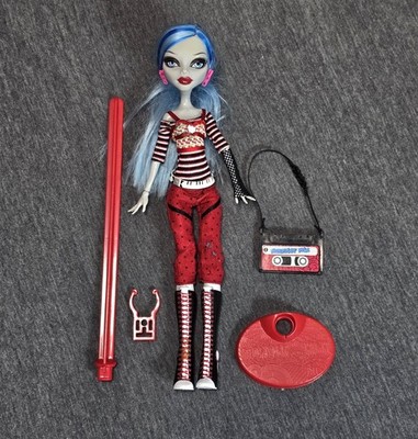 Monster High G1 GHOULIA YELPS First Wave Near Complete W/ Purse & Stand ...