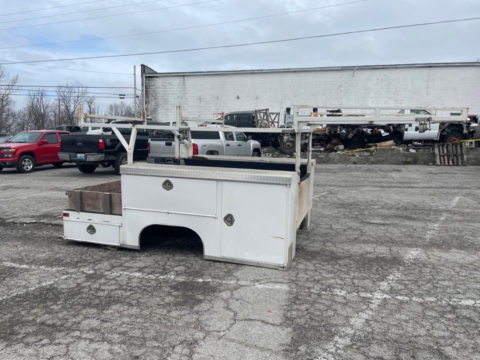 60" CTA DUALLY CAB CHASSIS ROYAL UTILITY HAULER SERVICE BED W/LADDER ...