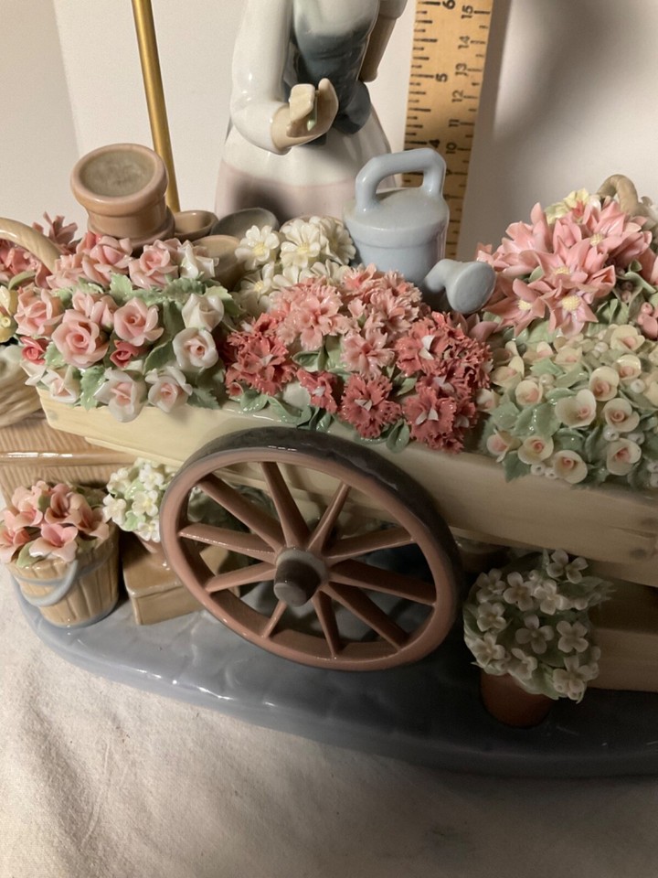 Lladro #1454 flower Season shop on park street Sculpture Porcelain ...