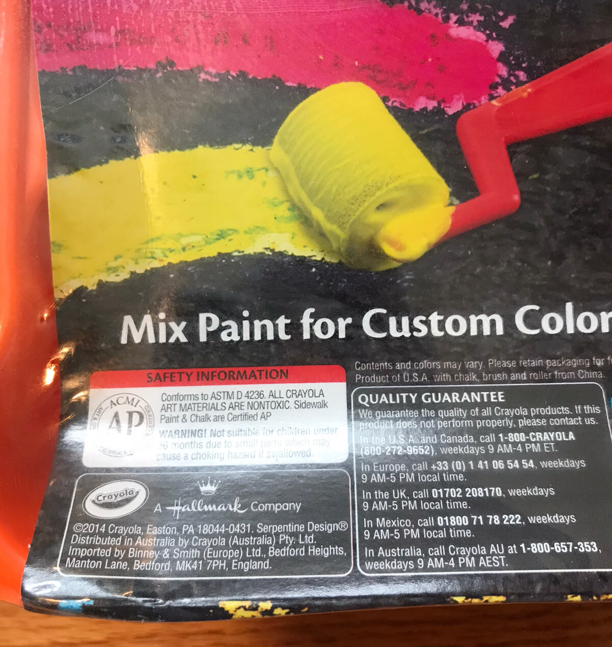 Crayola Washable NEON SIDEWALK PAINT SET Chalk Driveway Art-work ...