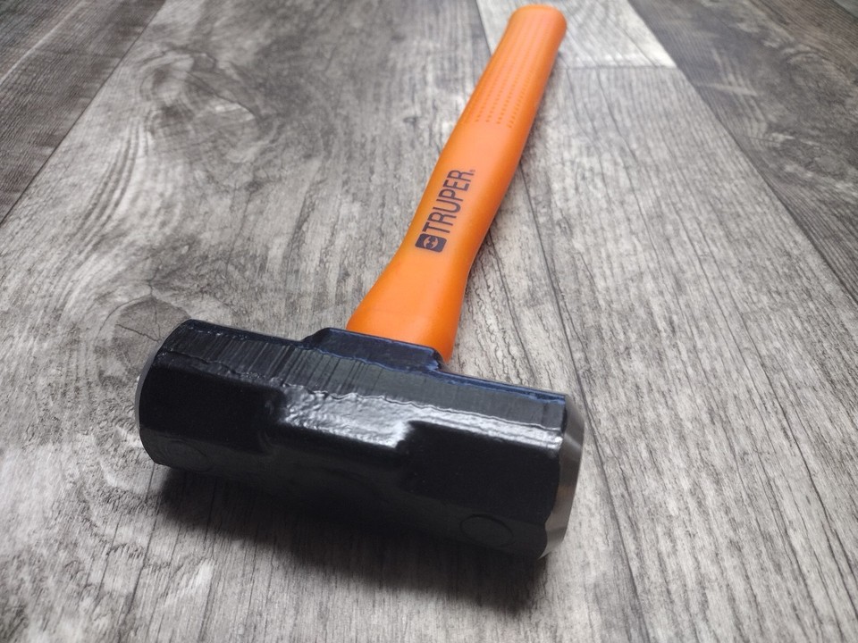 Truper 3 lb. Engineering Sledge Hammer with 14" Inch Fiberglass Handle ...