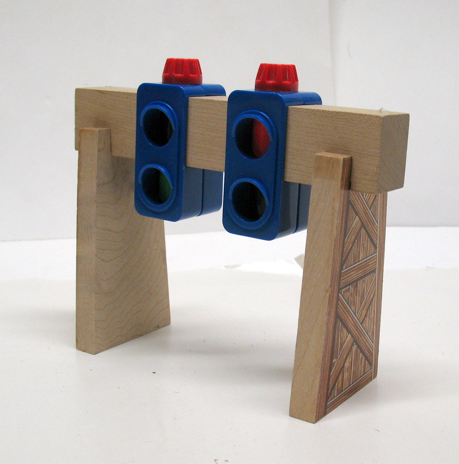 Thomas, Wooden, OVER THE TRACK SIGNAL, GULLANE 2001, EUC | eBay