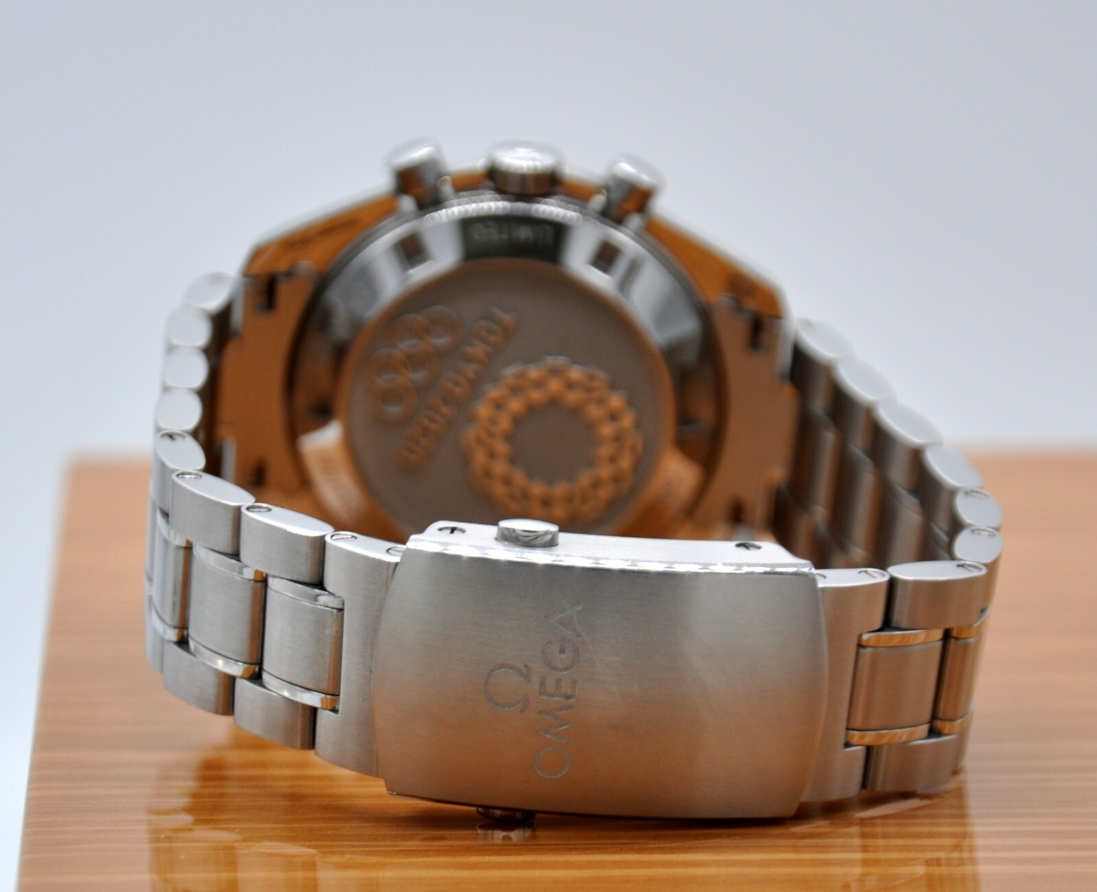 Omega Speedmaster Blue 2020 Tokyo Olympics Chronograph 522.30.42.30.03 ...