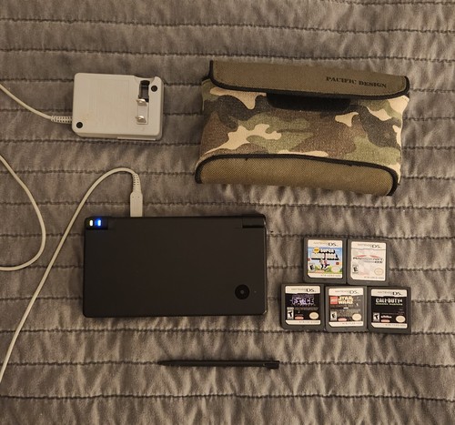 Nintendo DSI DS Handheld Console Black w/ Stylus, Charger, Five Games ...