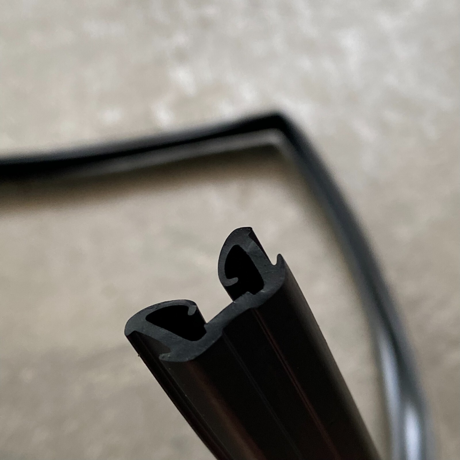 Toyota Land Cruiser FJ60 BJ60 HJ60 Rear Door Glass Run Channel ...