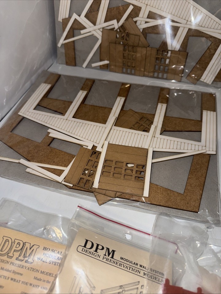 DPM Design Preservation Models Models HO Scale Model Train Building ...