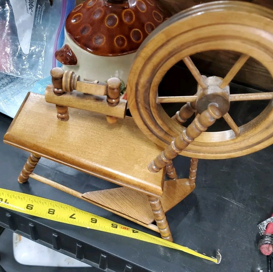 Wooden Spinning Wheel Moving Parts Wood Toy Model Working Treadle 10x10 ...
