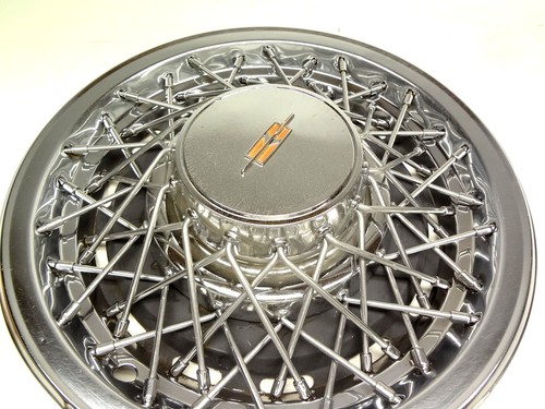 Oldsmobile Wire Wheel Hubcap for 15" RWD Wheel Late 70's Hub Cap Cover ...