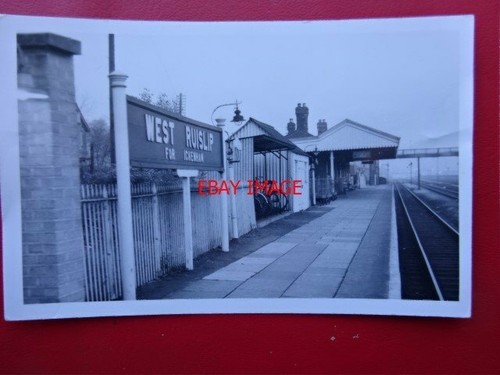 PHOTO WEST RUISLIP RAILWAY STATION | eBay