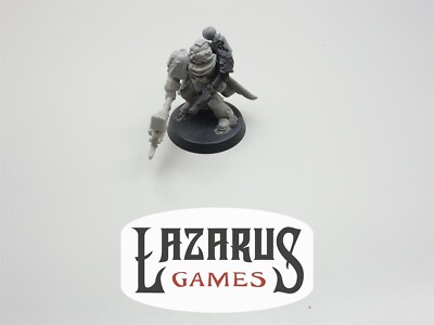 Warhammer 40K Space Marines - out of print plastic First Born Captain ...