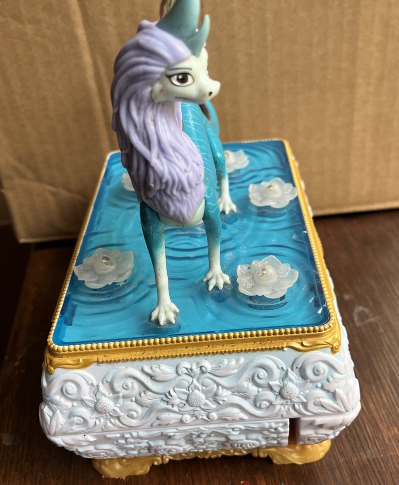 Disney Raya and The Last Dragon Sisu Dragon Jewelry Box light and sound ...