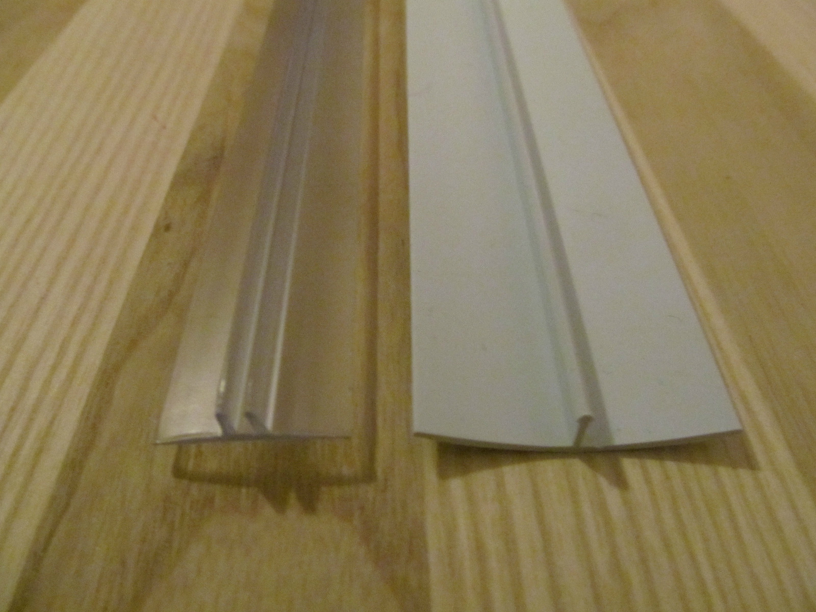 92" White 1 3/8 Plastic Ceiling Sidewall Batten Trim Clear Retainer RV ...