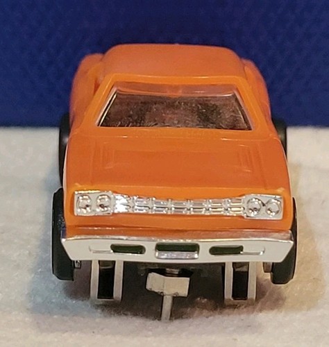 Custom Dash 1969 Orange Roadrunner HO Slot Car AW Tjet Chassis Vincent ...