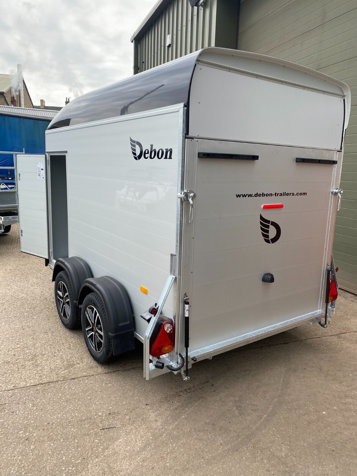 Debon Roadster C500 box trailer. Karting, Bike, Motorcross, Racing ...