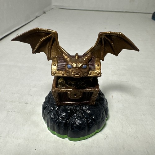 Skylanders Giants Magic Item Figure Hidden Treasure Chest 83988888 ...