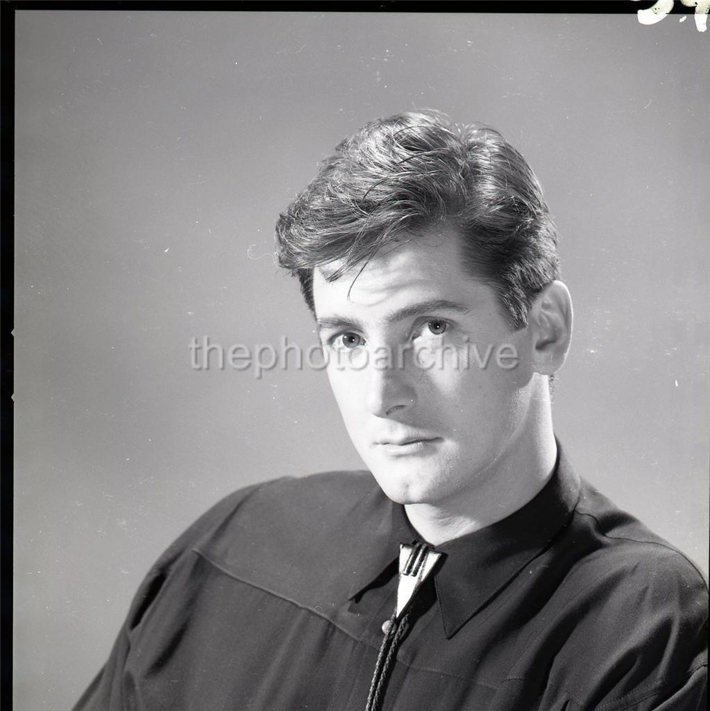 327R ROBIN COUSINS ICE SKATING Harry Langdon Negative w/rights | eBay