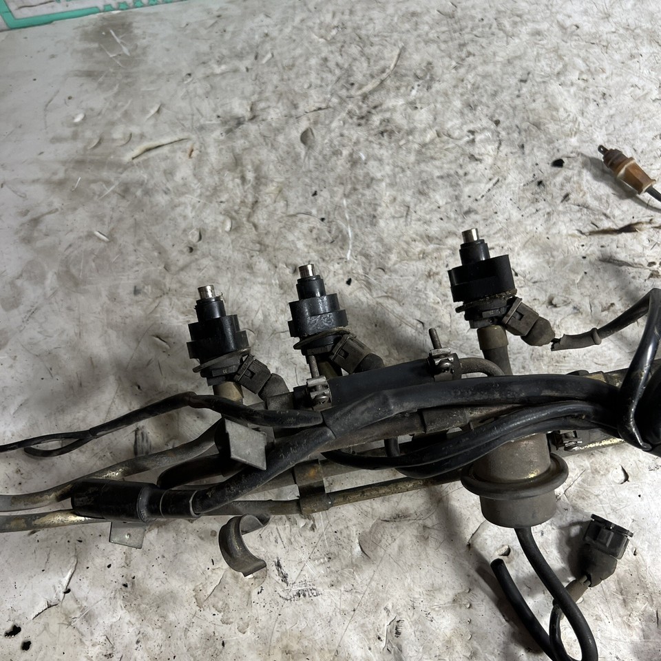 81-83 Datsun 280zx Turbo Fuel Injectors & Fuel Rail & Wiring L28 L28ET ...