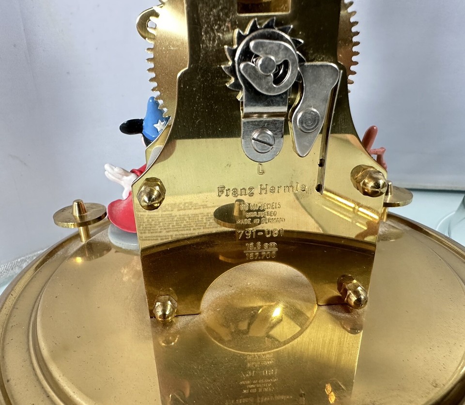 Disney Mickey Mouse Sorcerer Apprentice Fantasia FRANZ Pendulum ...