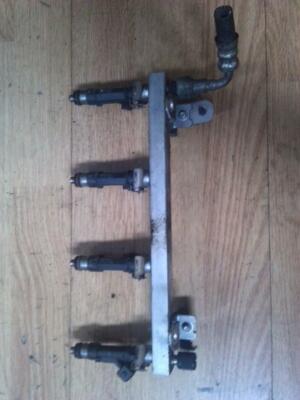 0280151208 0280158501 Fuel injector rail (injectors)(Fuel distribut ...