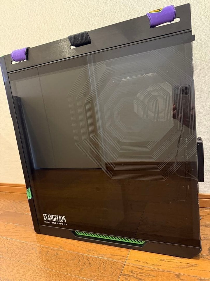 ASUS ROG Strix Helios EVA Edition PC Gehäuse Limitiert Seltene Farbe ...