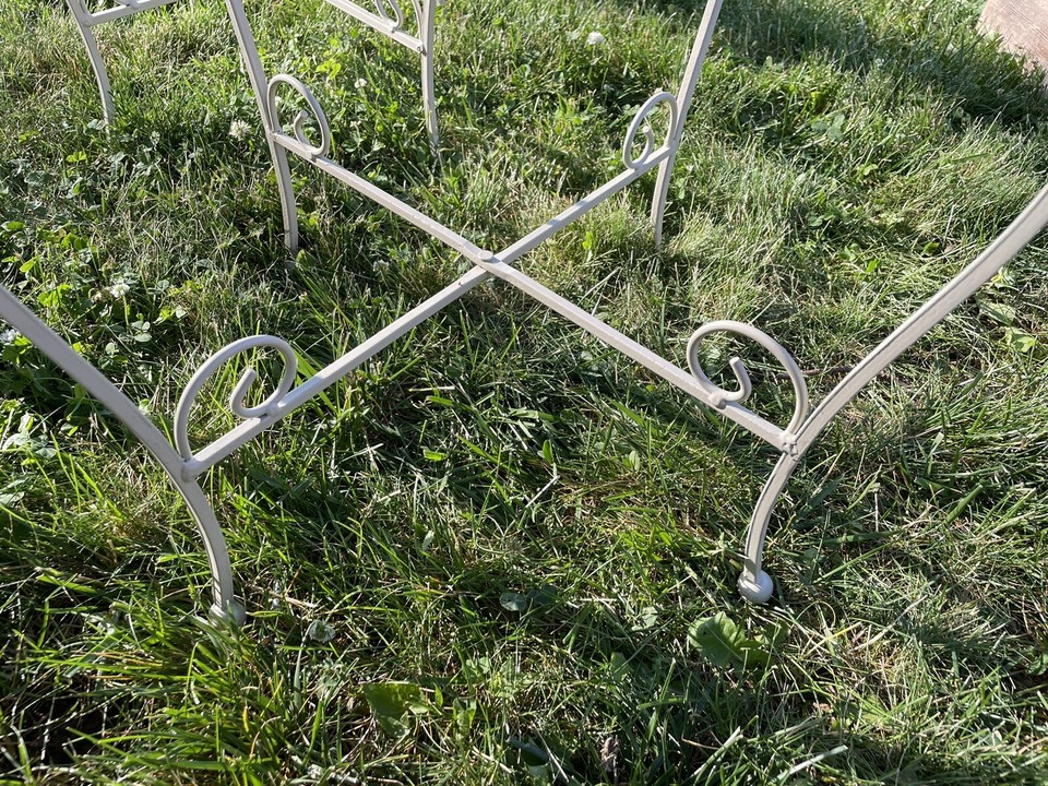 Set Garden Side Tables Plant Stands Sculpted Metal Roses Amazing Cream ...